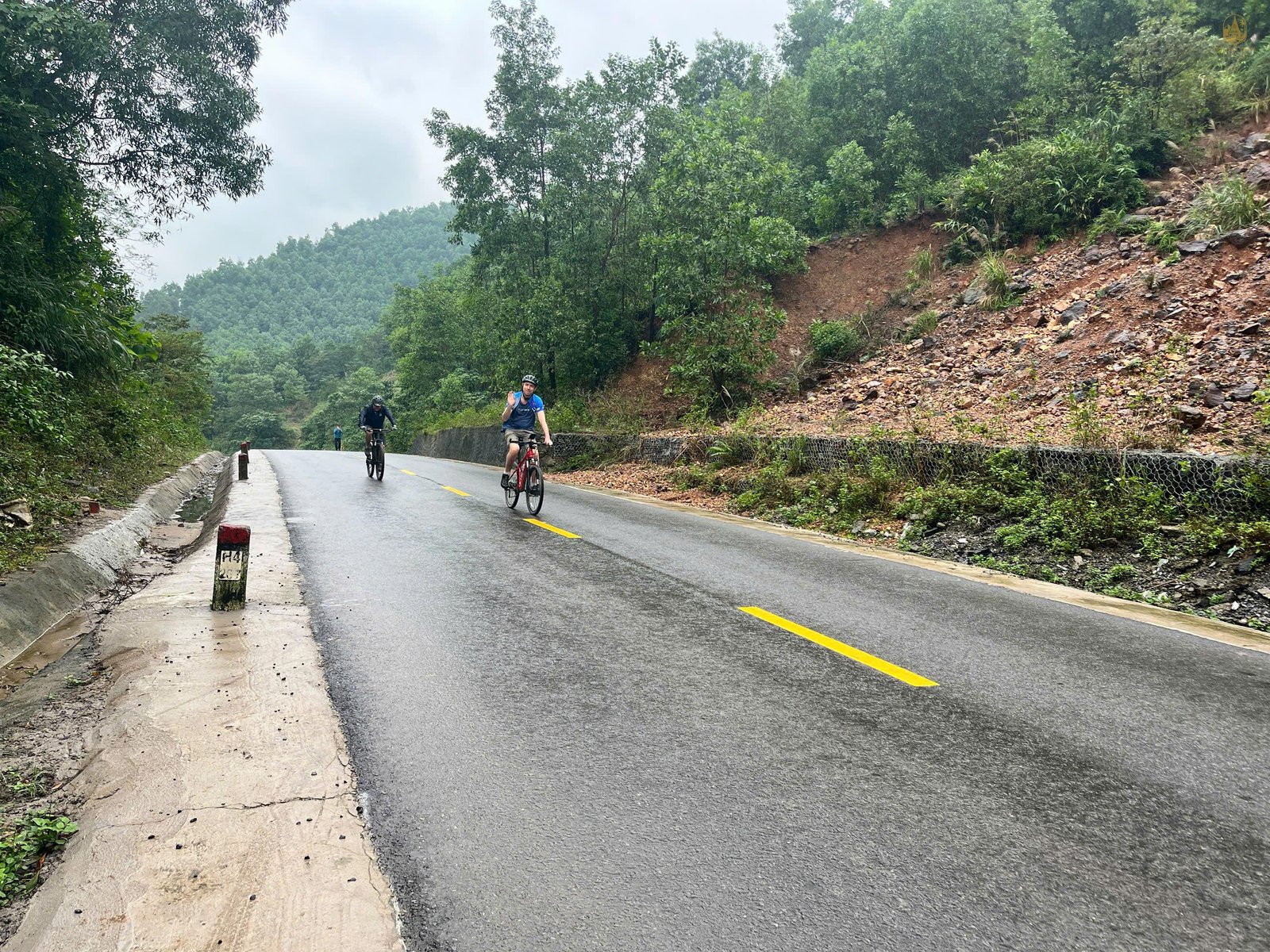 Legendary Ho Chi Minh Trail Cycling Tour: Da Nang to Hanoi 12 Days